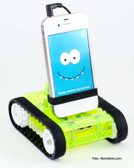 GadgestWelt – Romotive - Romo - Smartphone Robot!